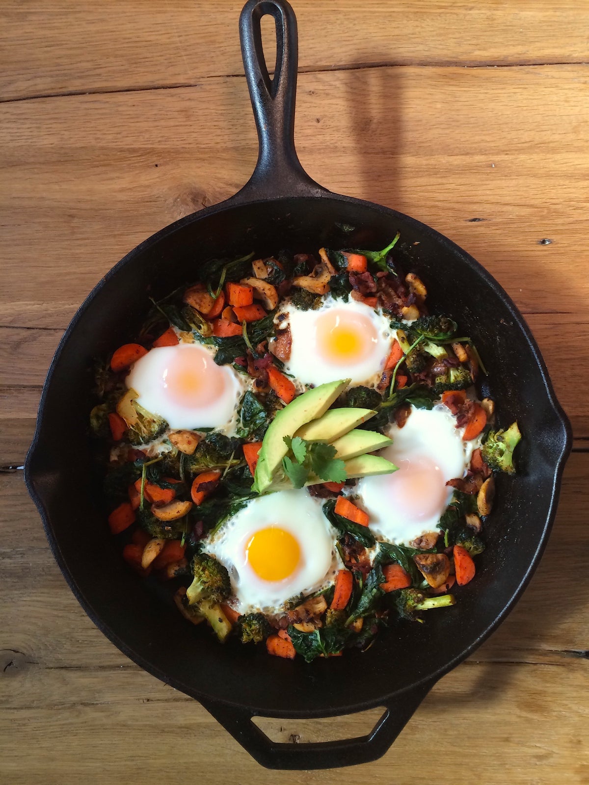 Recipe: Veggie And Bacon Hash – Triathlete