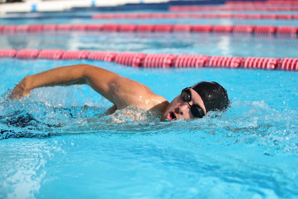 One-Hour Workout: Mixed-Energy Pyramid Swim Set – Triathlete