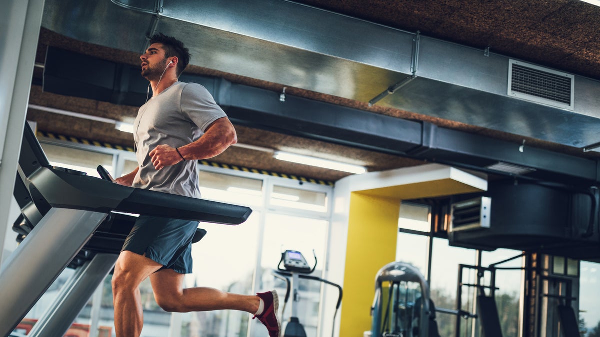 One-Hour Workout: Treadmill Pyramid – Triathlete