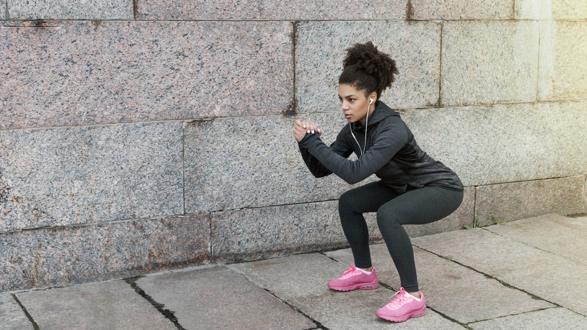 Squat Form: You're Probably Doing It Wrong – Triathlete