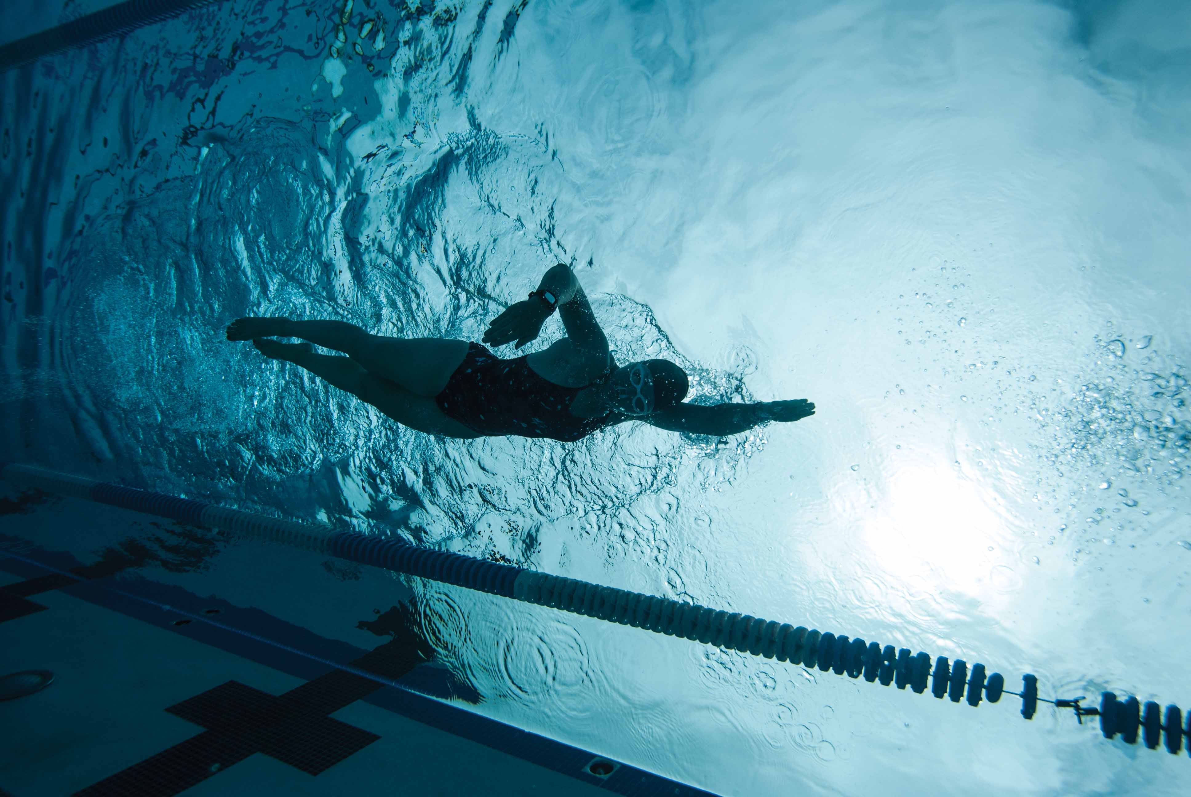 The High-Elbow Pull Of The Freestyle Stroke – Triathlete - Triathlete