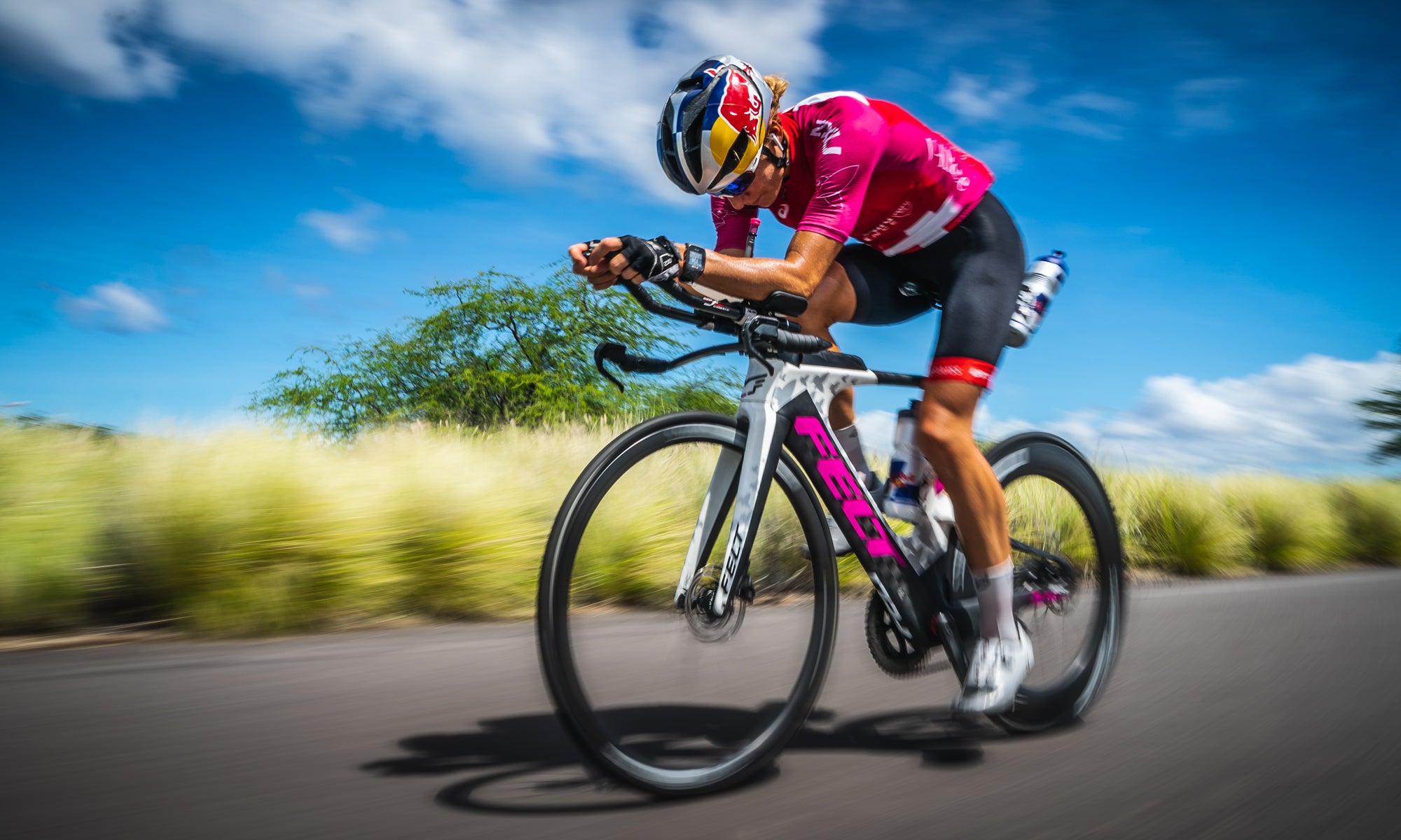 Daniela Ryf Defends Her Title at Kona World Championship – Triathlete